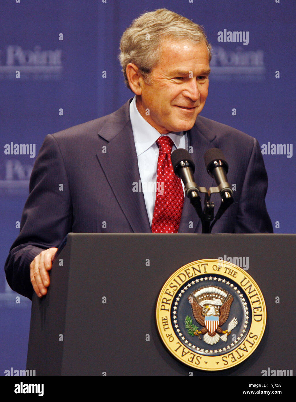 President George W. Bush speaks to the cadets at the West Point ...