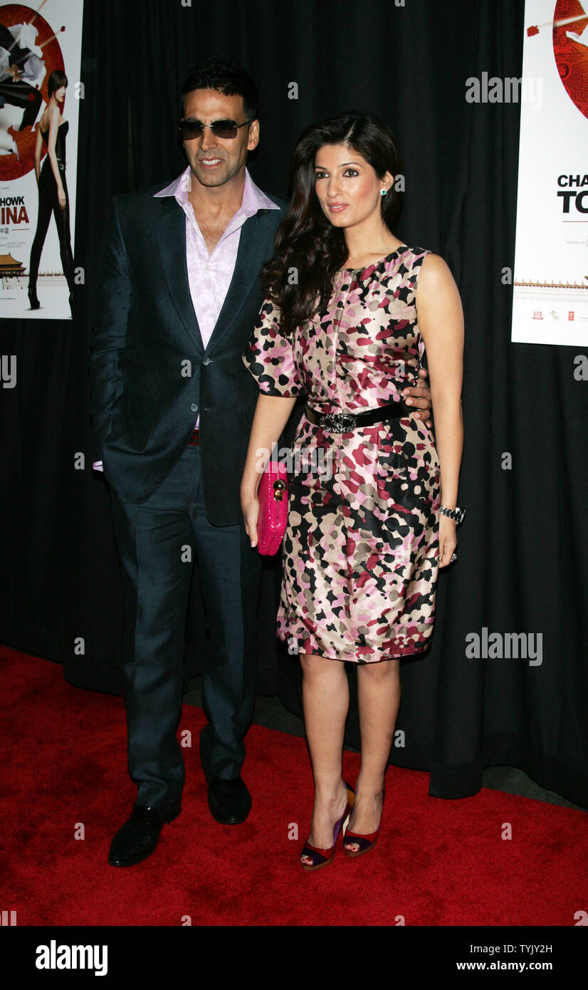 Akshay kumar and wife hi-res stock photography and images - Alamy