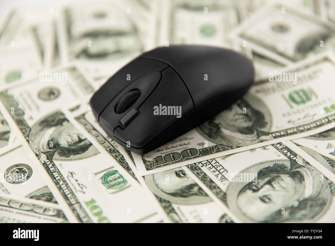 Dollar mouse hi-res stock photography and images - Alamy