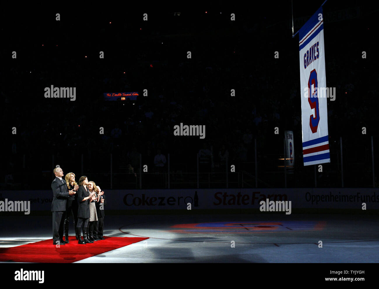 Photo of new york rangers adam graves hi-res stock photography and ...