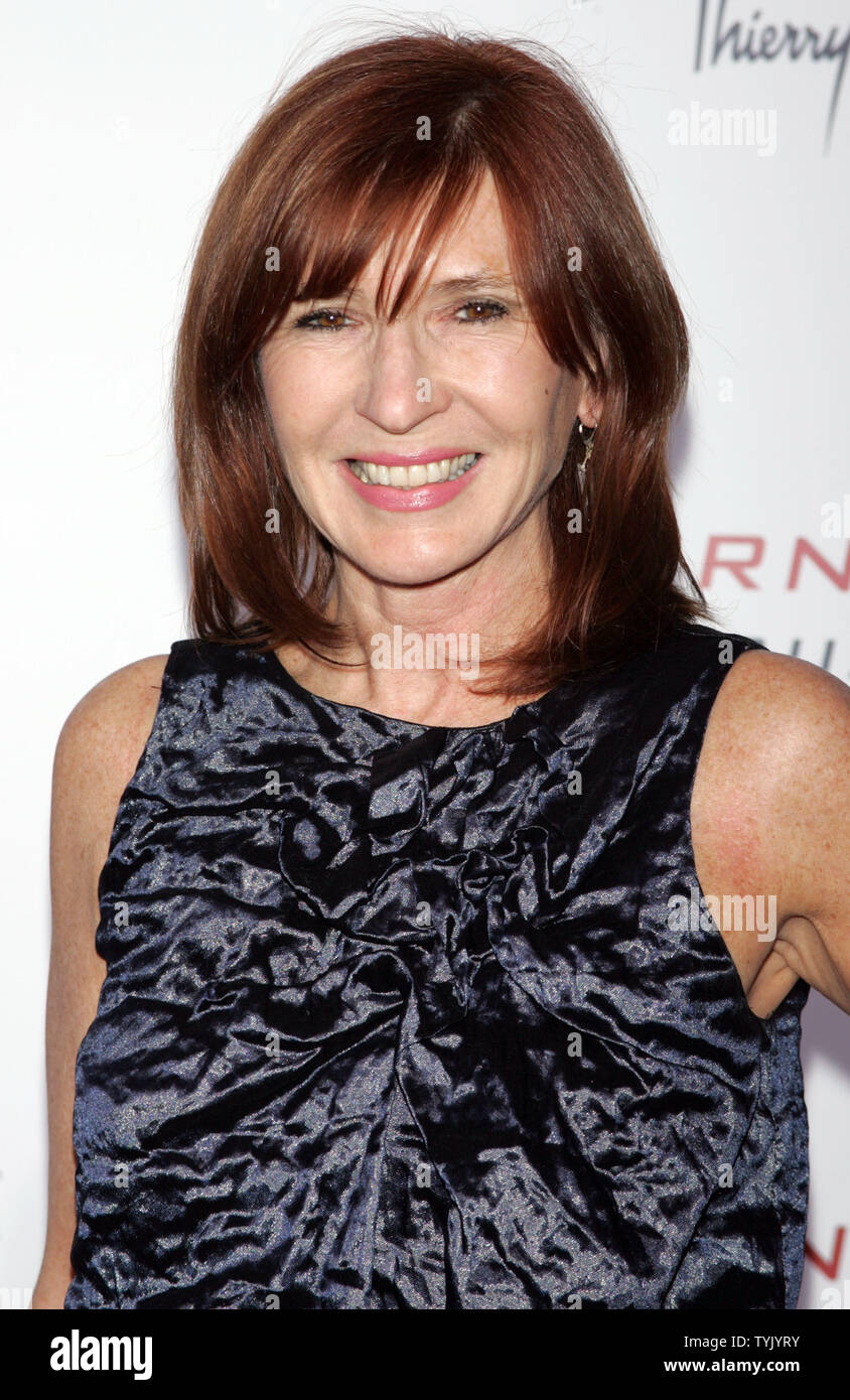 Nicole Miller arrives for the premiere of "The International" at the ...