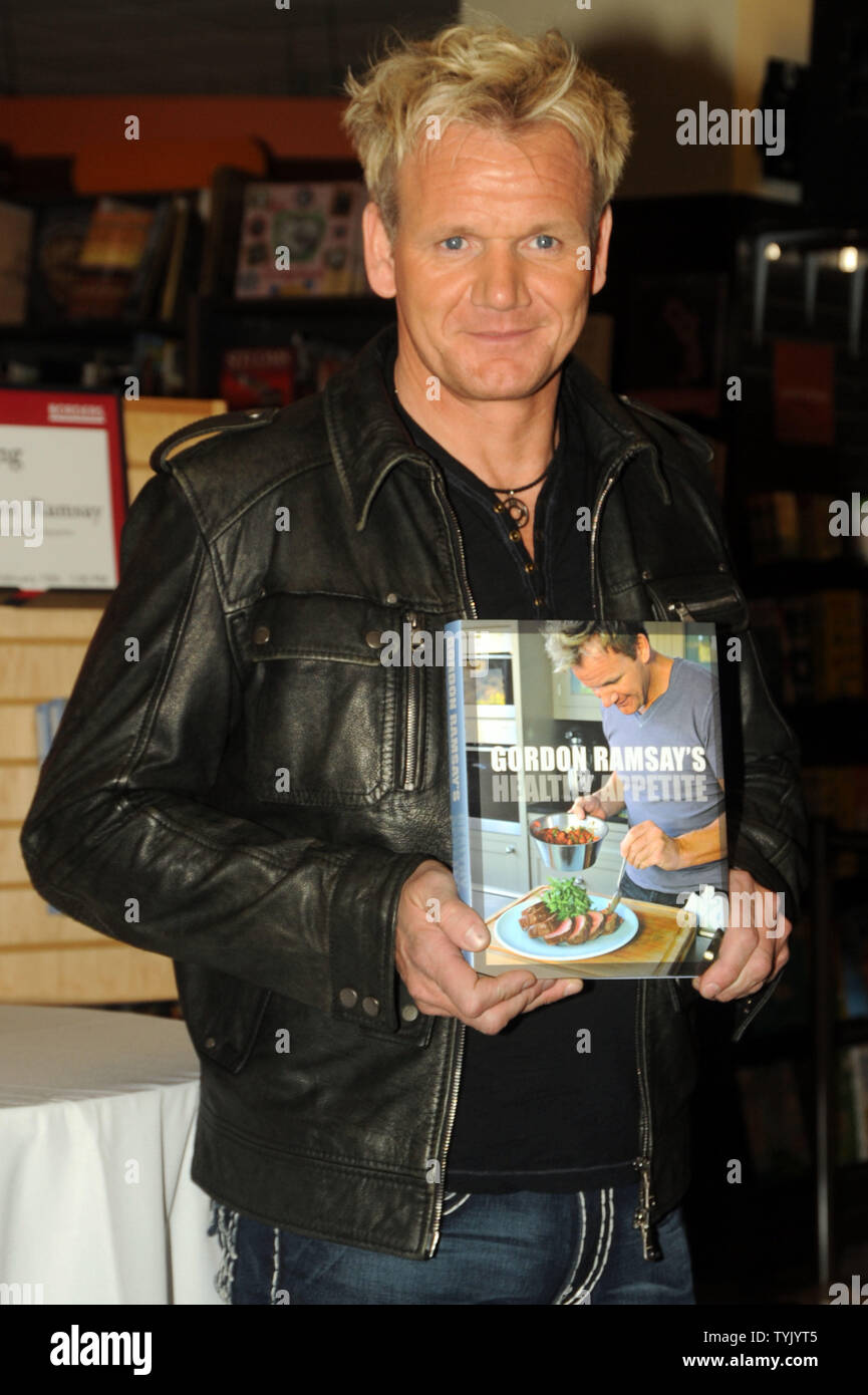 Tv Show Host High Resolution Stock Photography and Images - Alamy