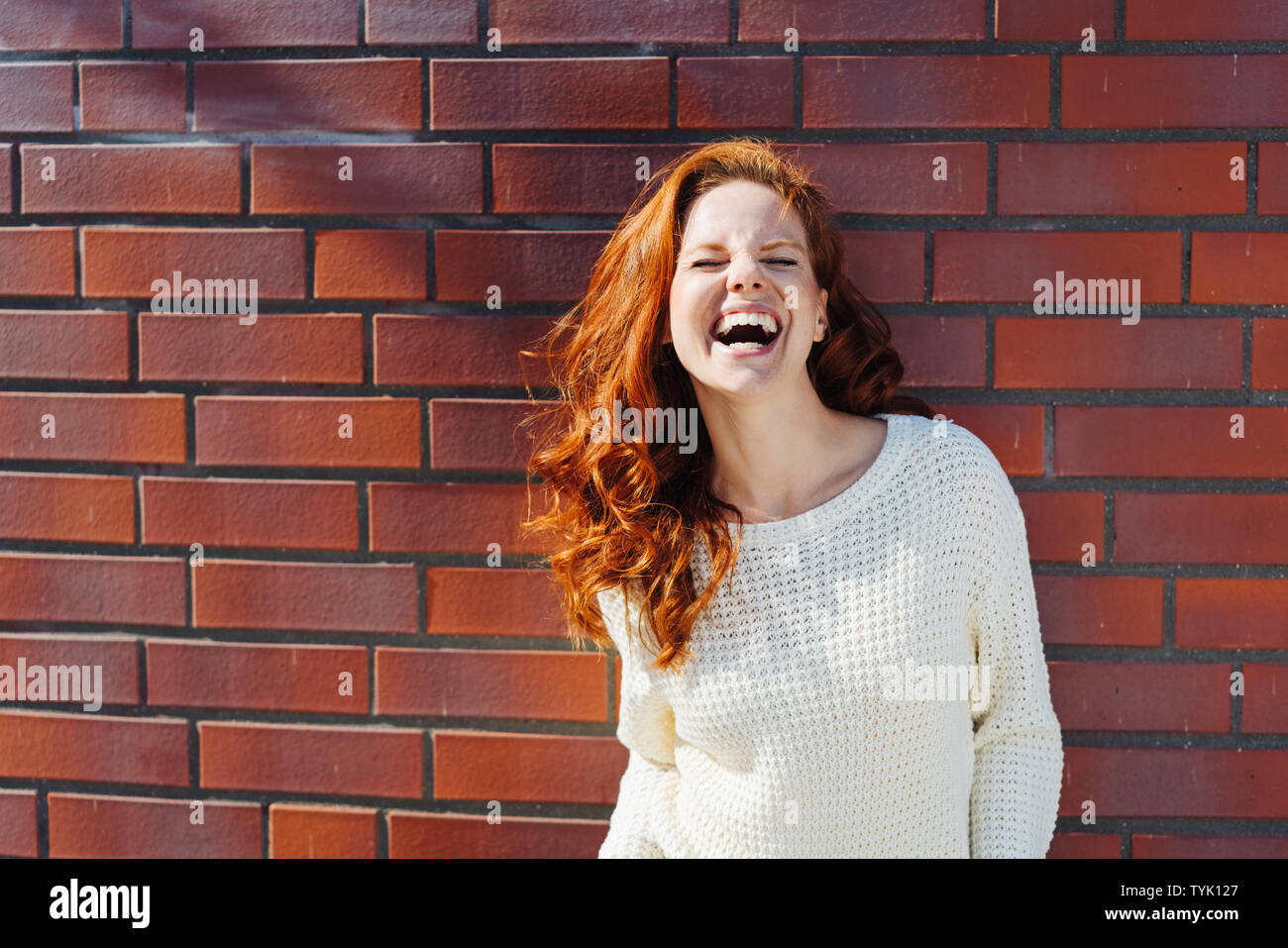 Red brick exterior hi-res stock photography and images - Alamy