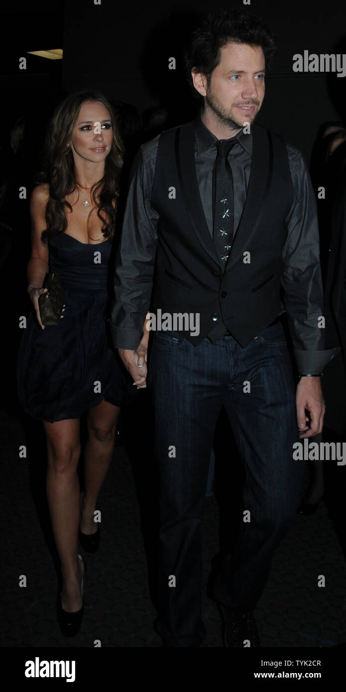 Actor Jamie Kennedy and his girlfriend actress Jennifer Love Hewitt ...