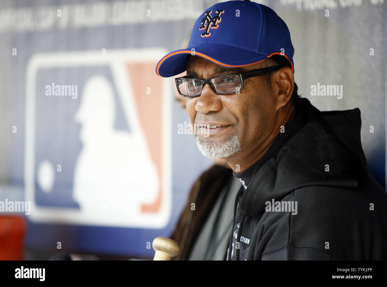 New York Mets manager Jerry Manuel sits in the dug out before his team ...