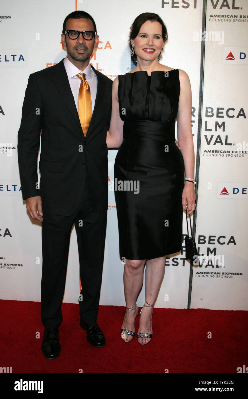 Geena Davis and husband arrive for the Tribeca FIlm Festival premiere ...