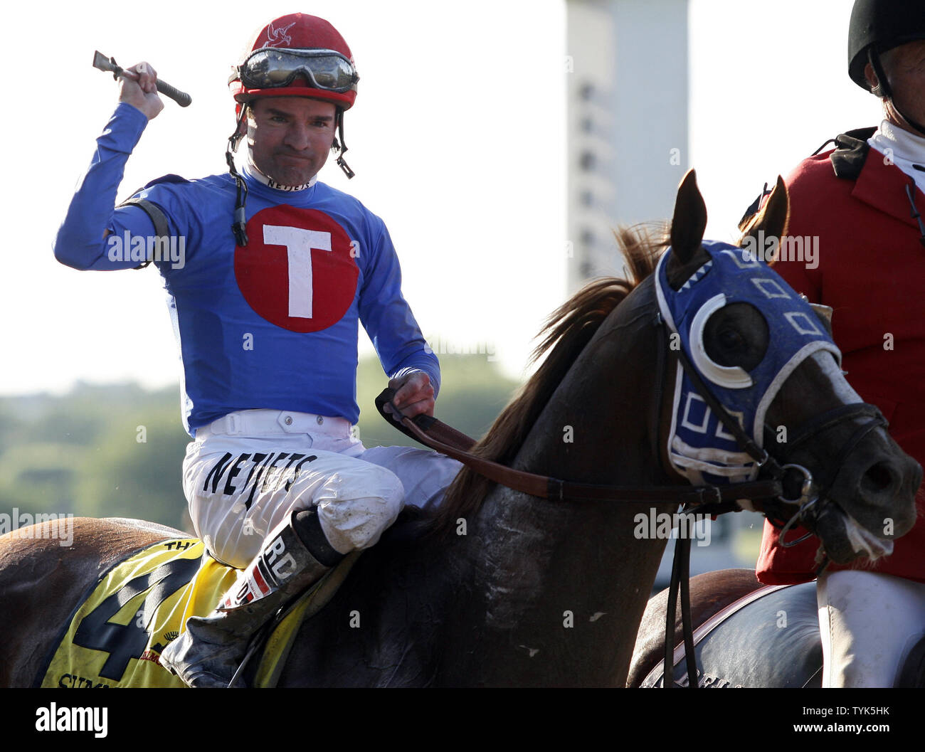 Jockey Kent Desormeaux riding the number 4 horse Summer Bird make their ...