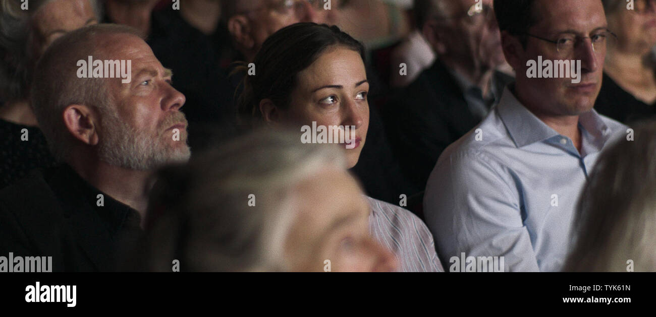 ALLES IST GUT, (aka ALL GOOD), from left: Tilo Nest, Aenne Schwarz ...
