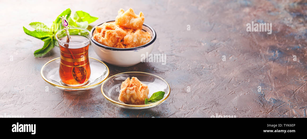 Arabic tea cup hi-res stock photography and images - Alamy