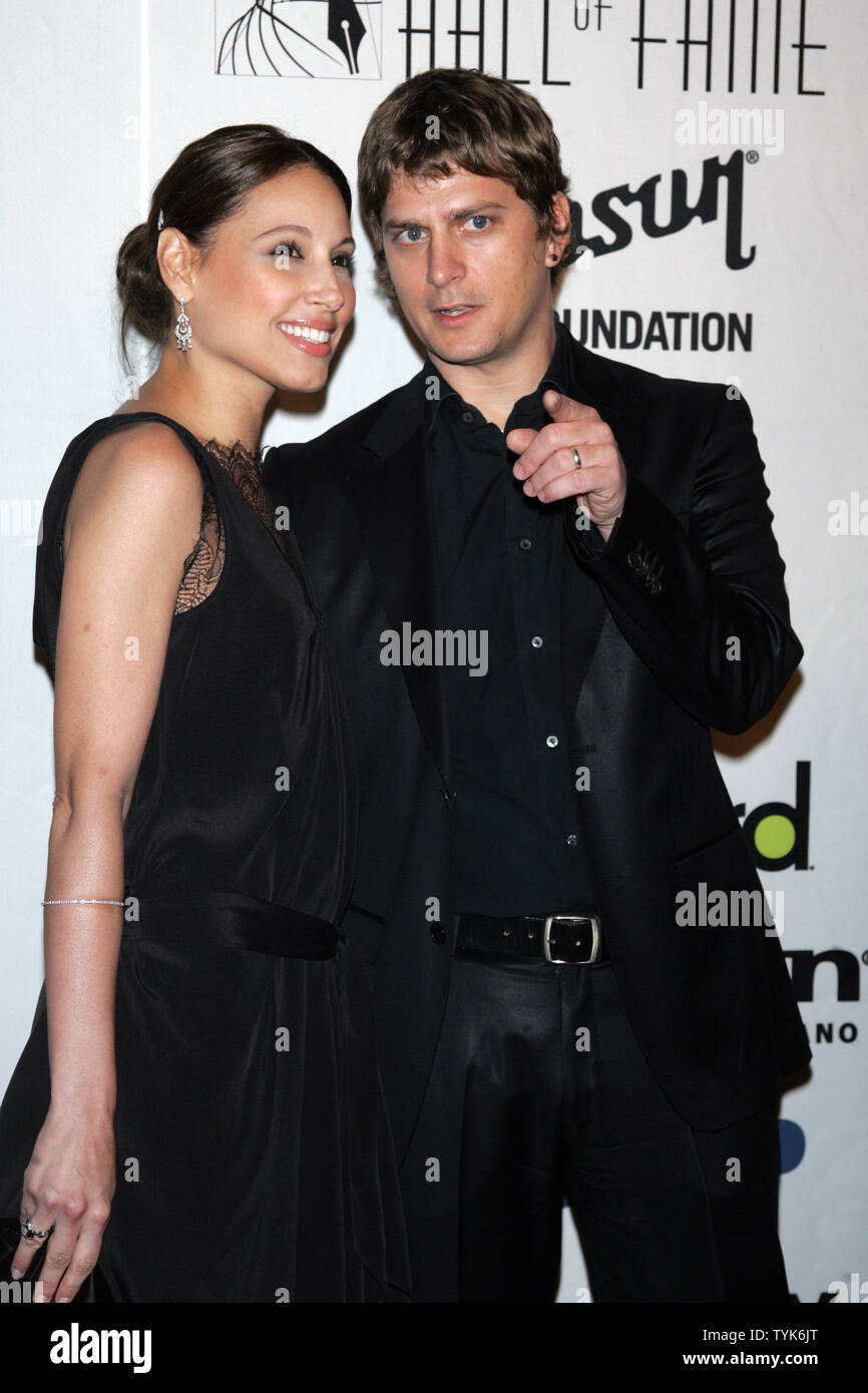 Rob Thomas and wife Marisol arrive for the 2009 Songwriters Hall of ...