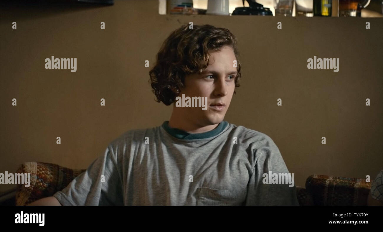 BEING FRANK, (aka YOU CAN CHOOSE YOUR FAMILY), Logan Miller, 2018 ...