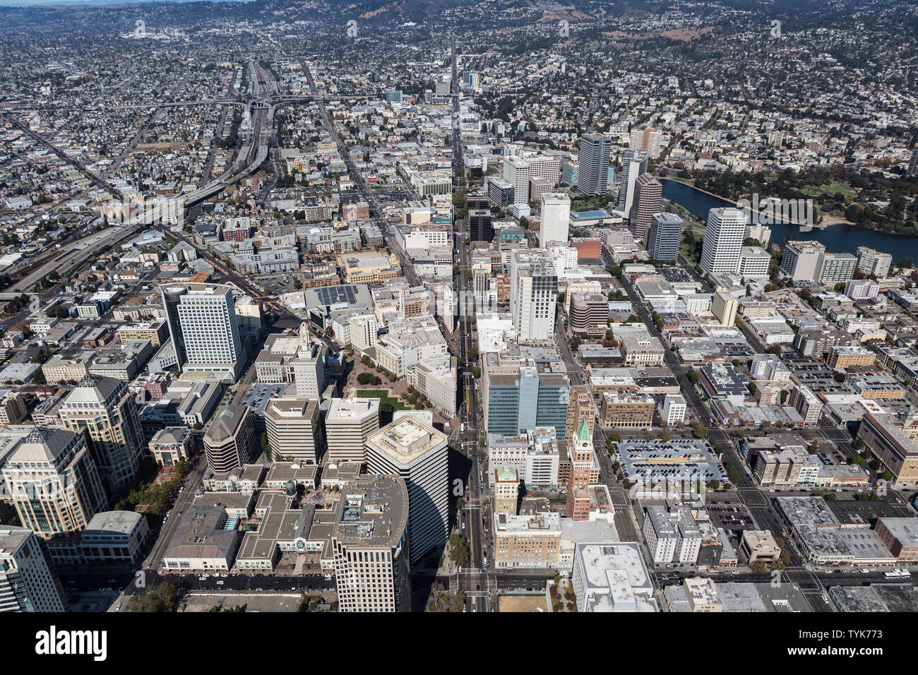 Downtown oakland hi-res stock photography and images - Alamy