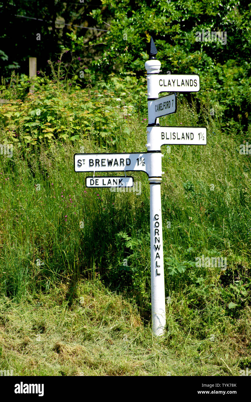 The signpost at Wenford bridge Stock Photo - Alamy