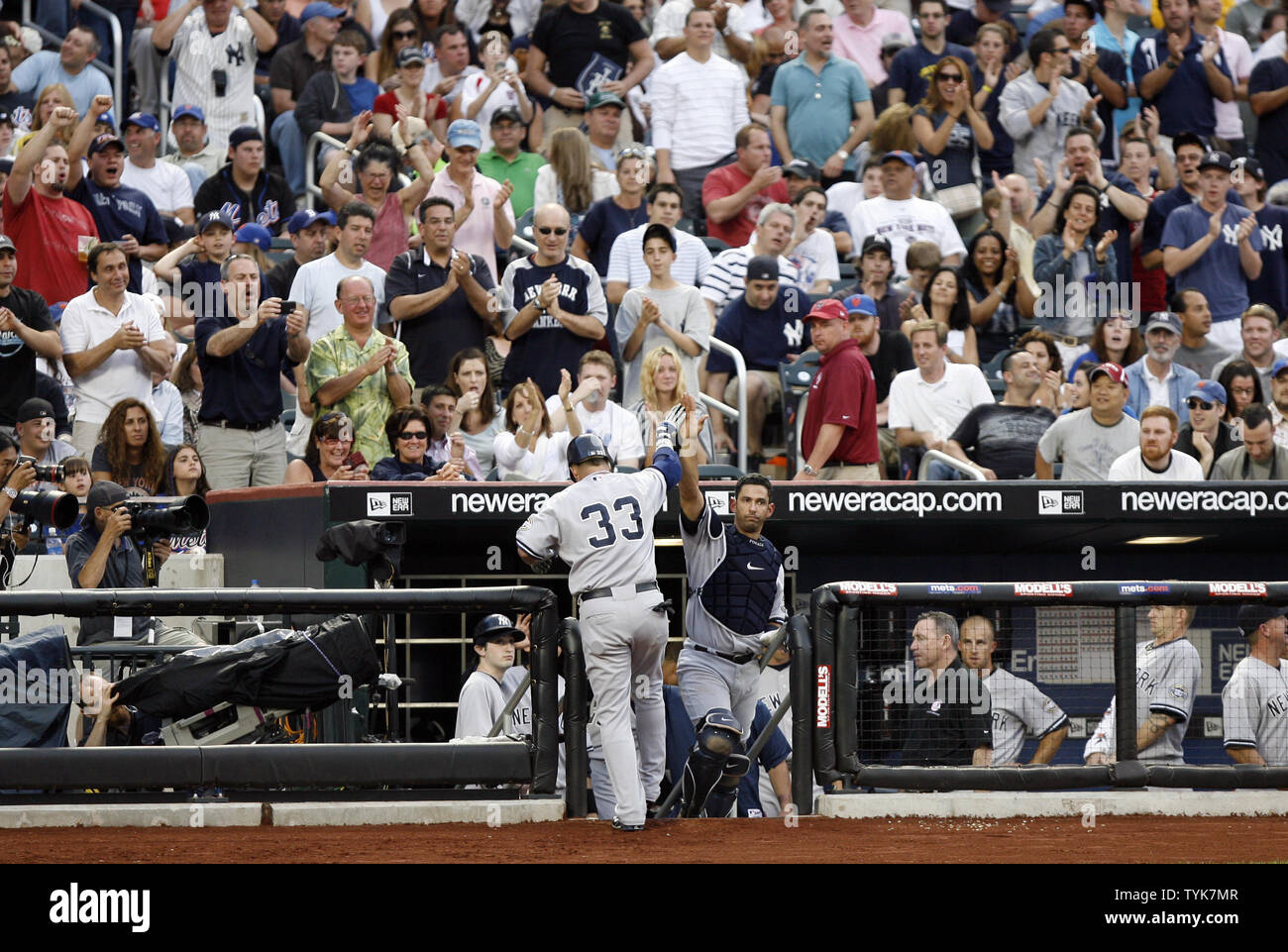 New york yankees jorge hands hi-res stock photography and images - Alamy