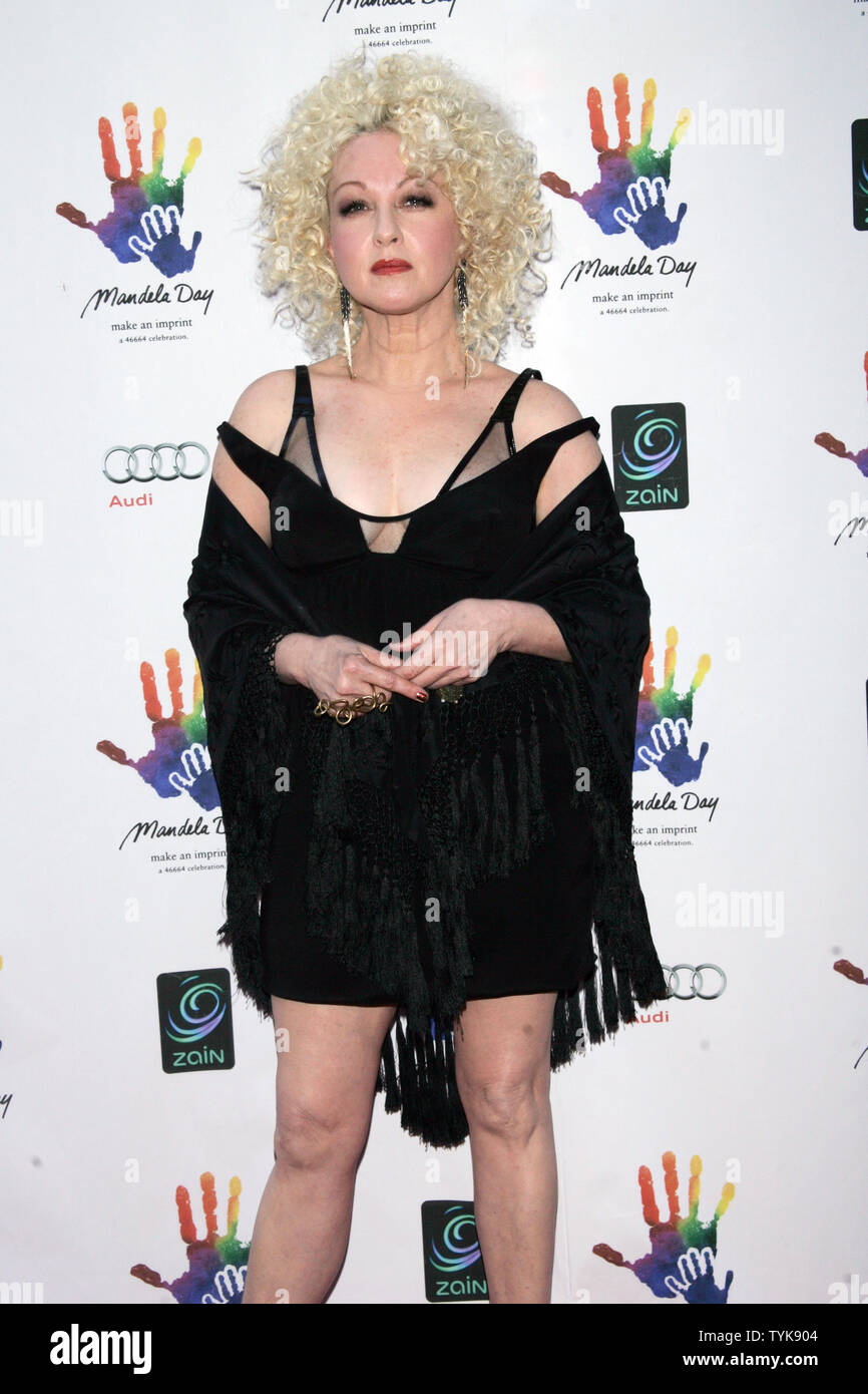 Cyndi Lauper arrives for the Mandela Day Concert at Radio City Music ...