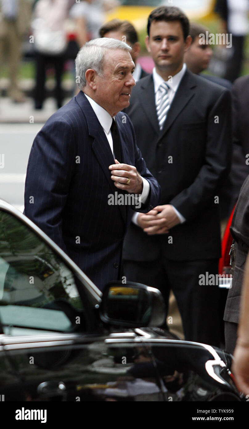 Dan rather and walter cronkite hi-res stock photography and images - Alamy