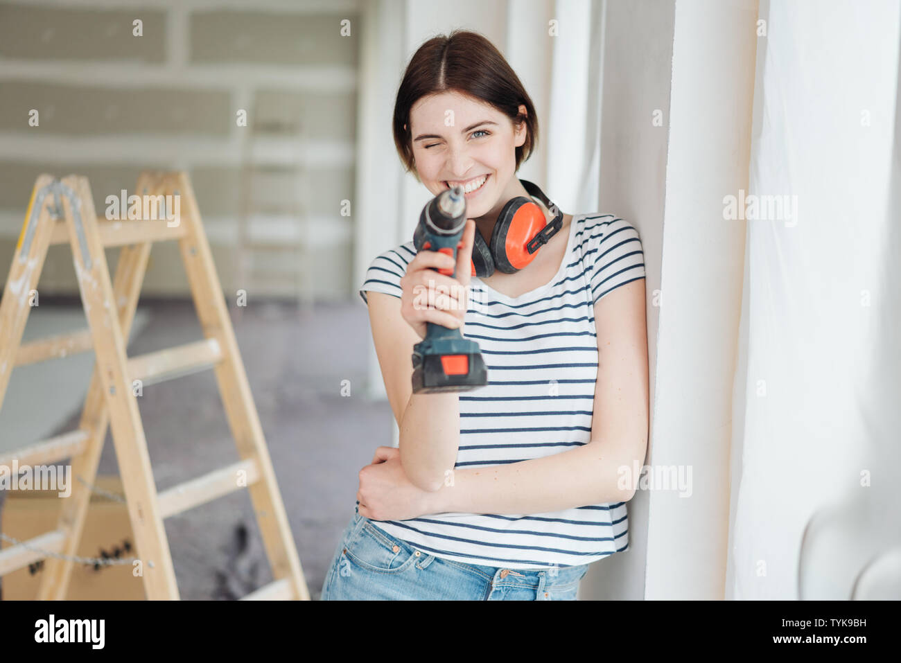 Taking aiming camera hi-res stock photography and images - Alamy