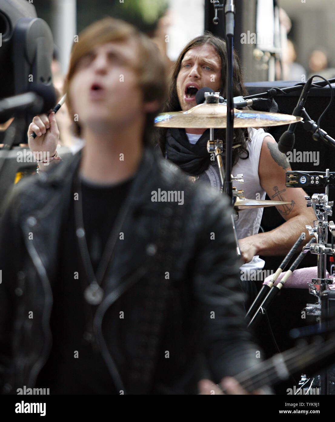 Nathan followill of kings of leon hi-res stock photography and images ...