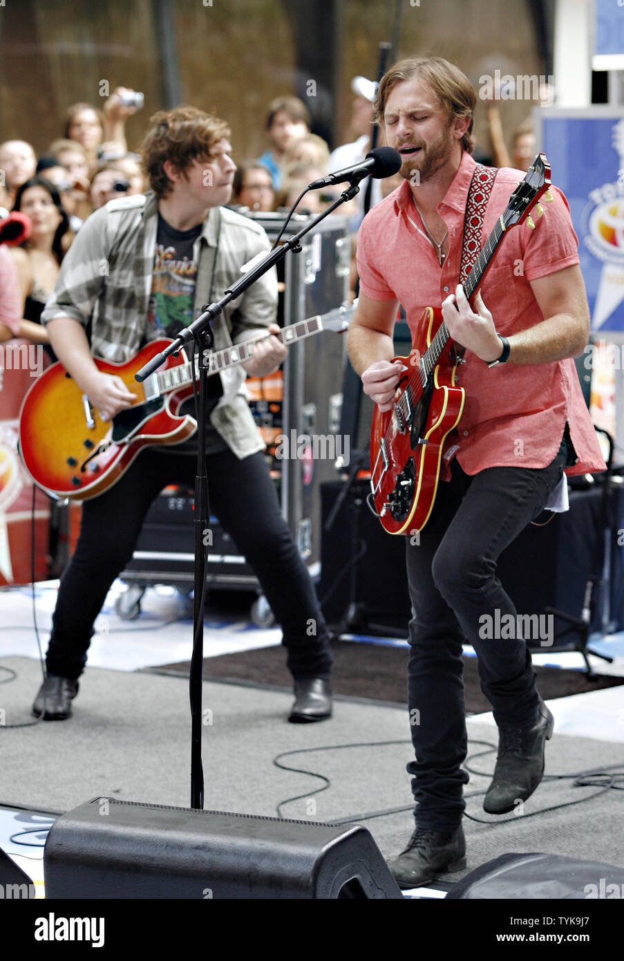 Matthew Followill High Resolution Stock Photography and Images - Alamy
