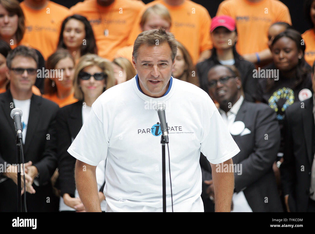 Al Leiter attends the Entertainment Industry Foundation press ...