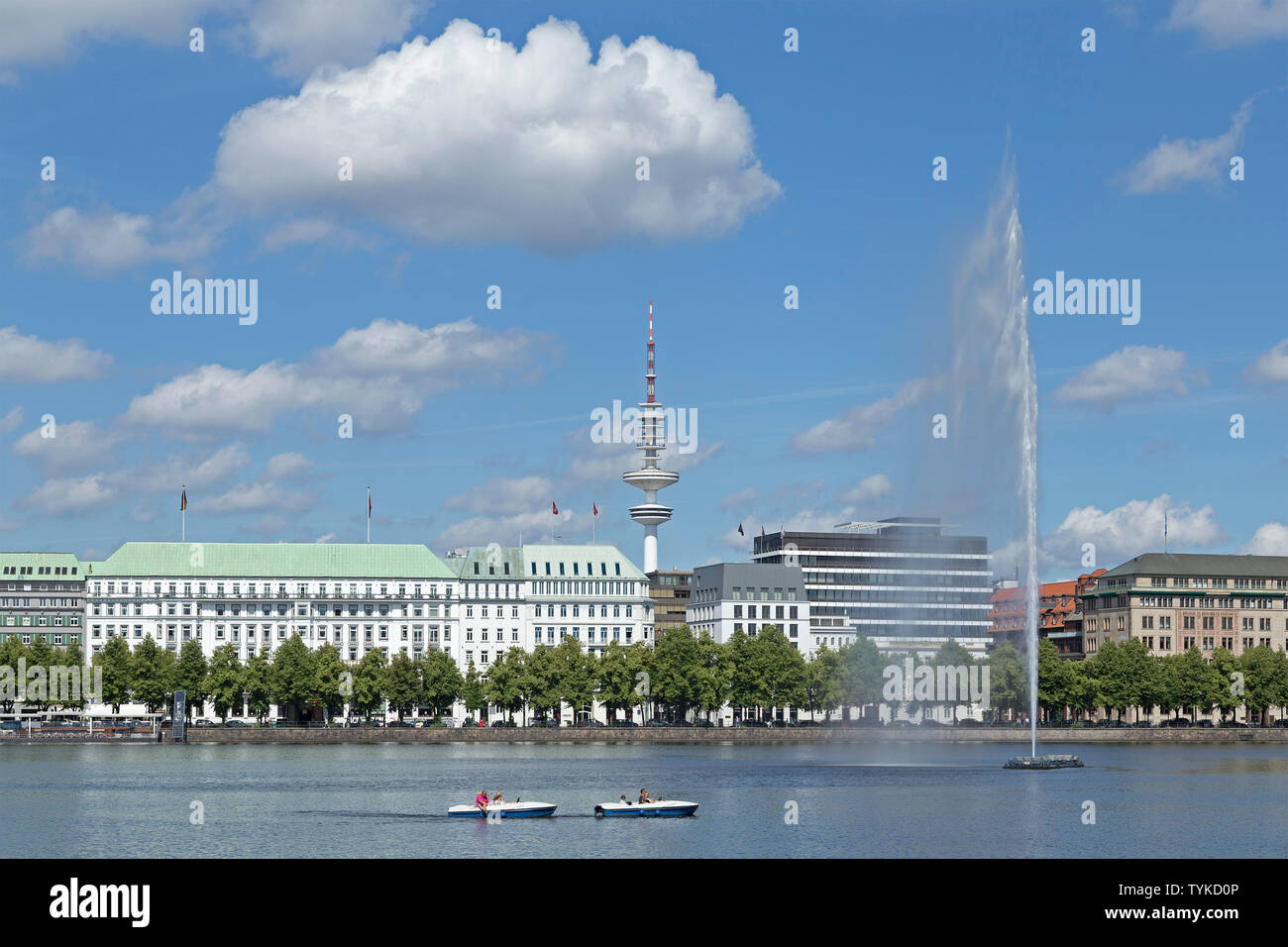 Neuer Jungfernstieg, Inner Alster, Hamburg, Germany Stock Photo - Alamy