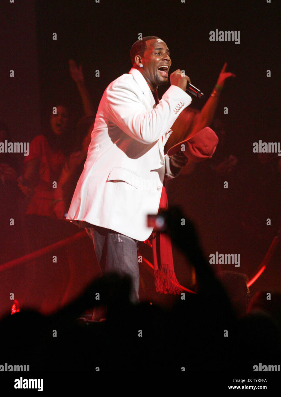R. Kelly performs in concert at Madison Square Garden in New York on ...