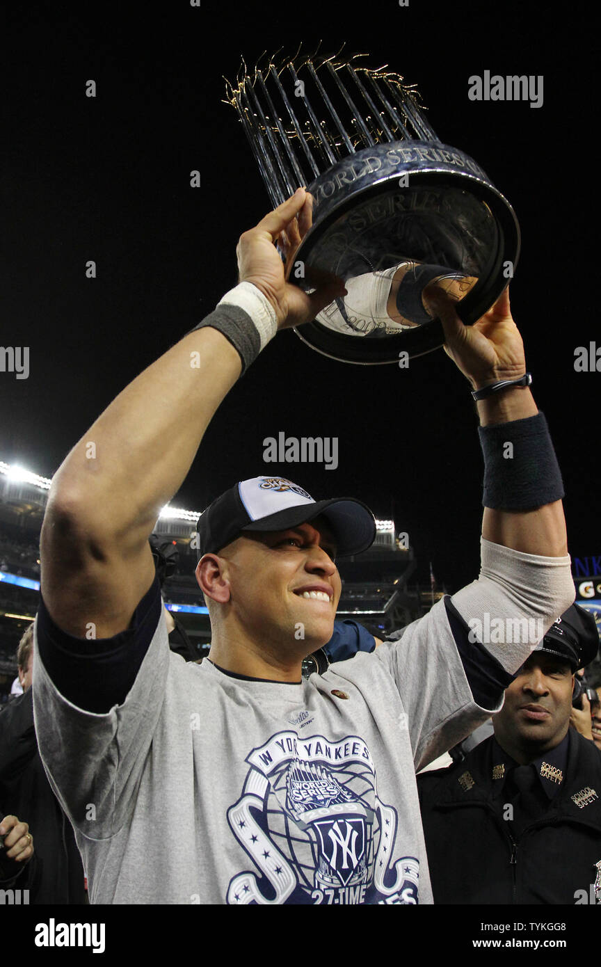 World series baseball holding trophy hi-res stock photography and ...