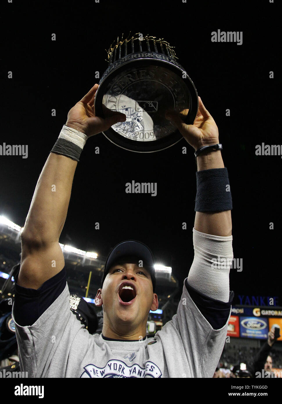 World series baseball holding trophy hi-res stock photography and ...