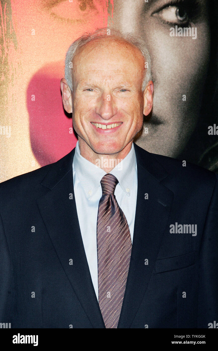 James Rebhorn arrives for the premiere of "The Box" at the AMC Lincoln ...