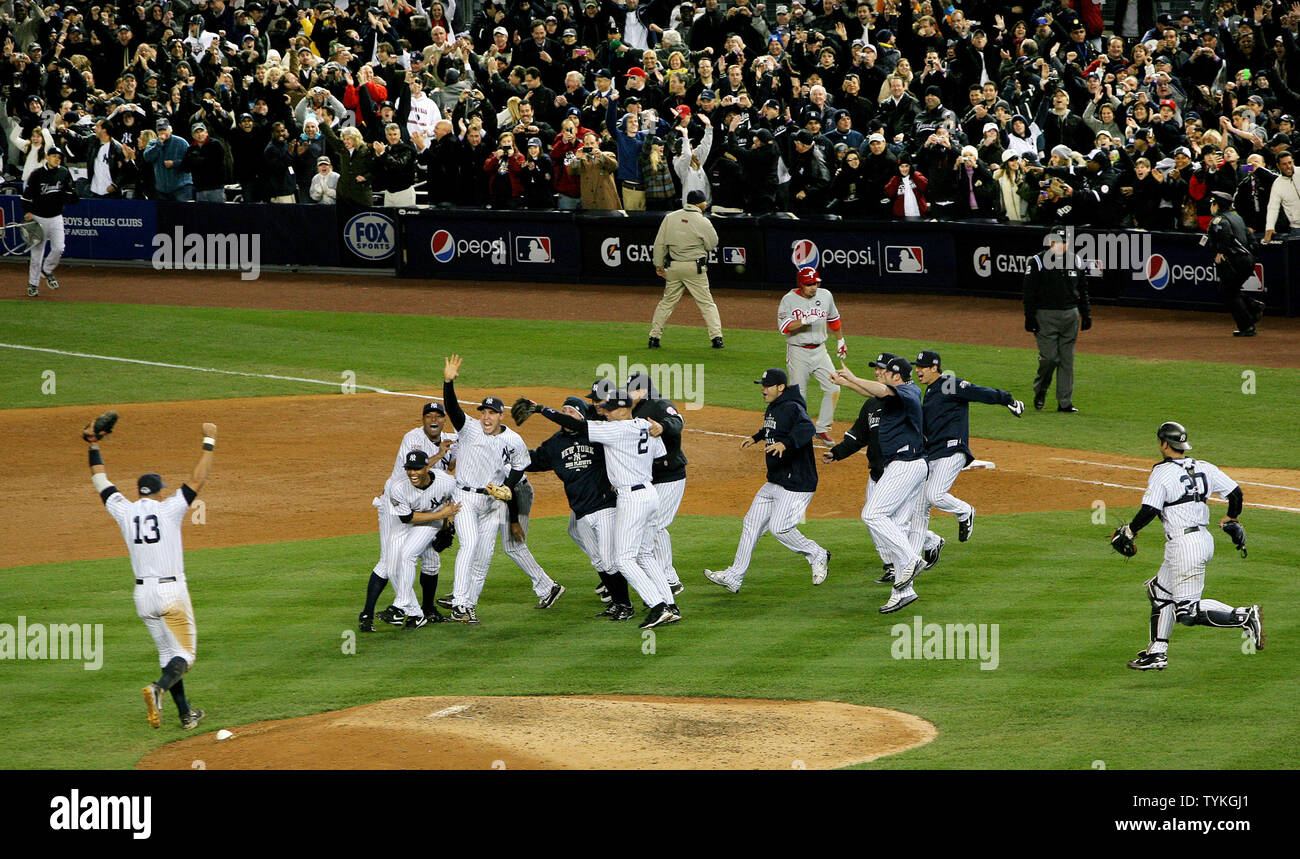 New York Yankees celebrate their World Series win after defeating the ...