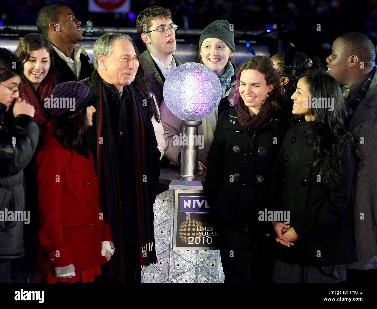 Bloombert hi-res stock photography and images - Alamy