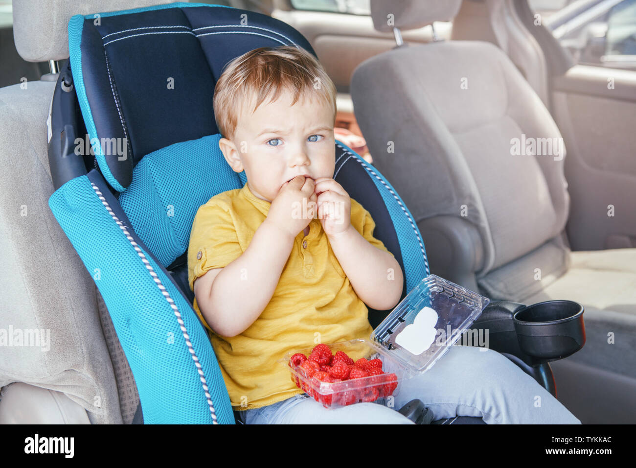 Boy lunchbox hi-res stock photography and images - Alamy