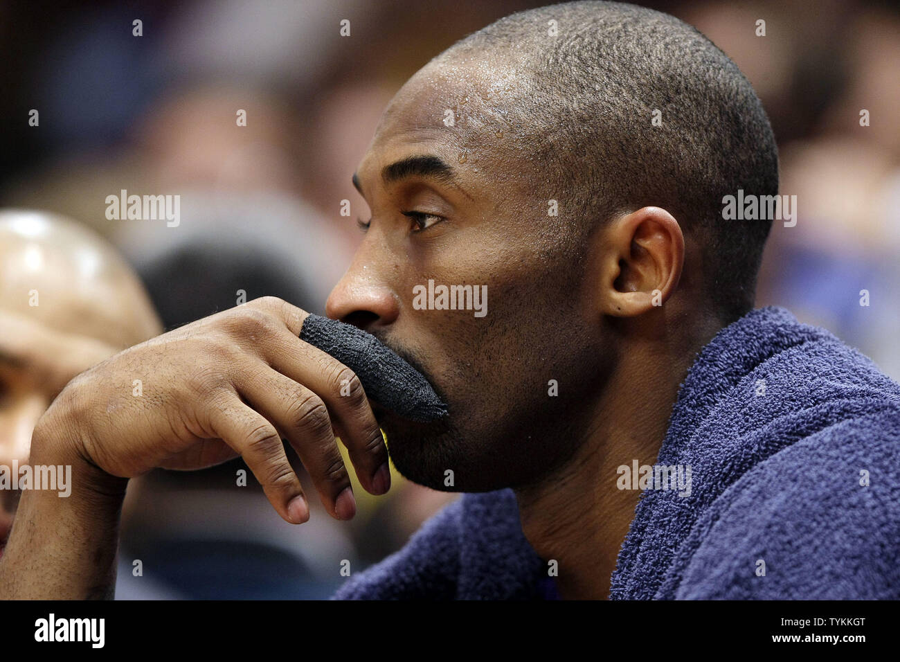 Los angeles lakers kobe holds hi-res stock photography and images - Alamy
