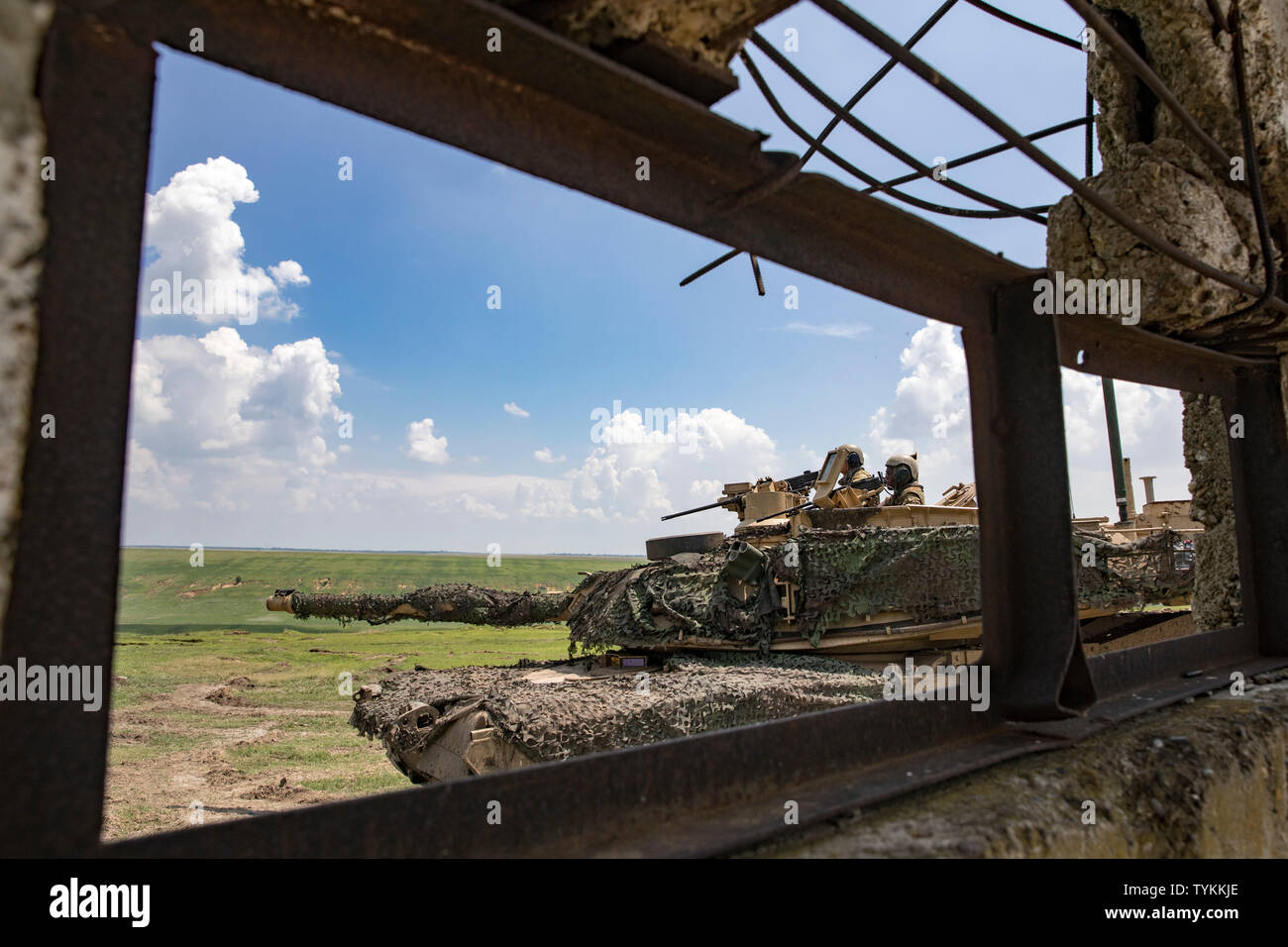 M1 abrams tank hi-res stock photography and images - Alamy