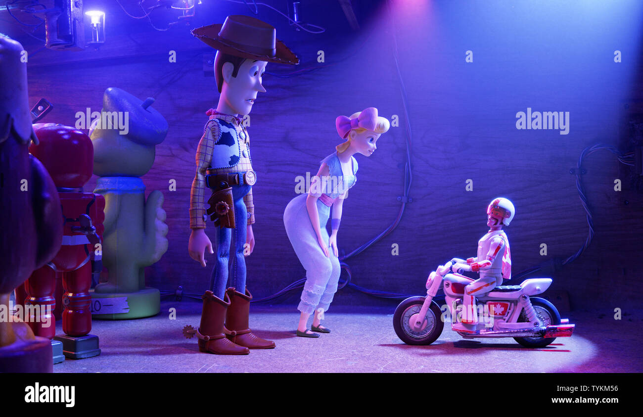 TOY STORY 4, from left: Woody (voice: Tom Hanks), Bo Peep (voice: Annie ...