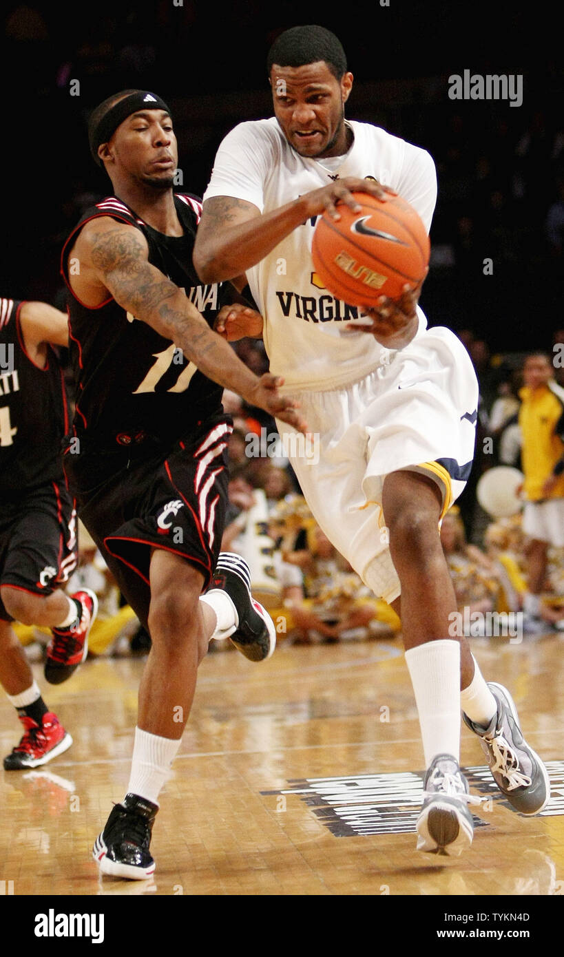 Larry davis hi-res stock photography and images - Alamy