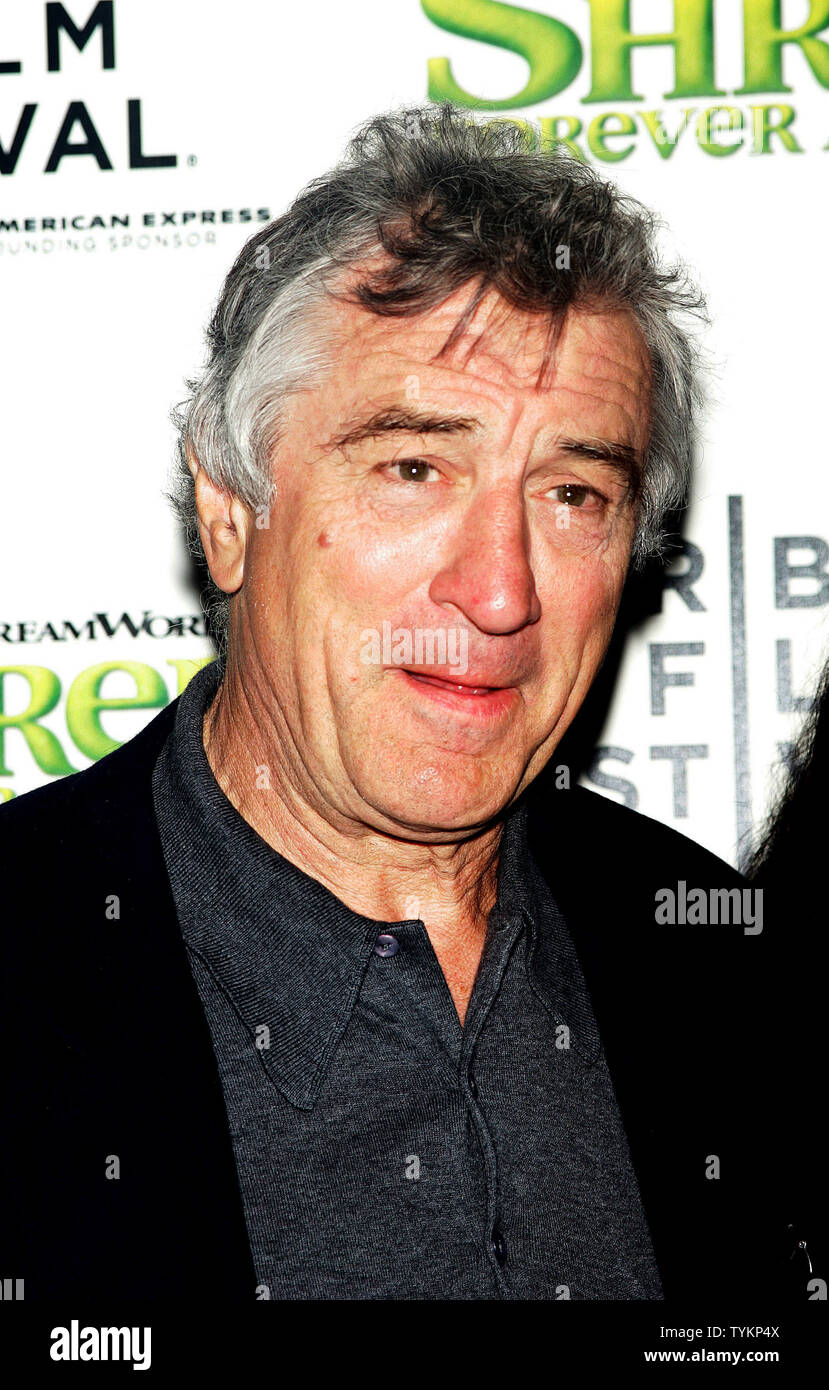 Robert DeNiro arrives for the Tribeca Film Festival opening night ...