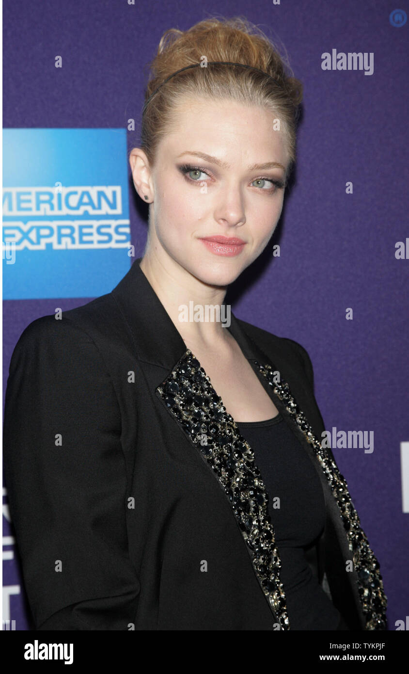 Amanda Seyfried arrives at the Tribeca Film Festival Premiere of ...