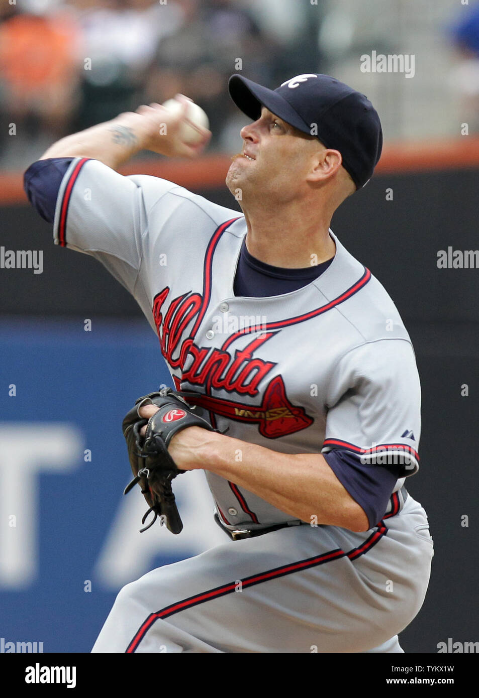 Atlanta Braves starting pitcher Tim Hudson throws a pitch in the first ...