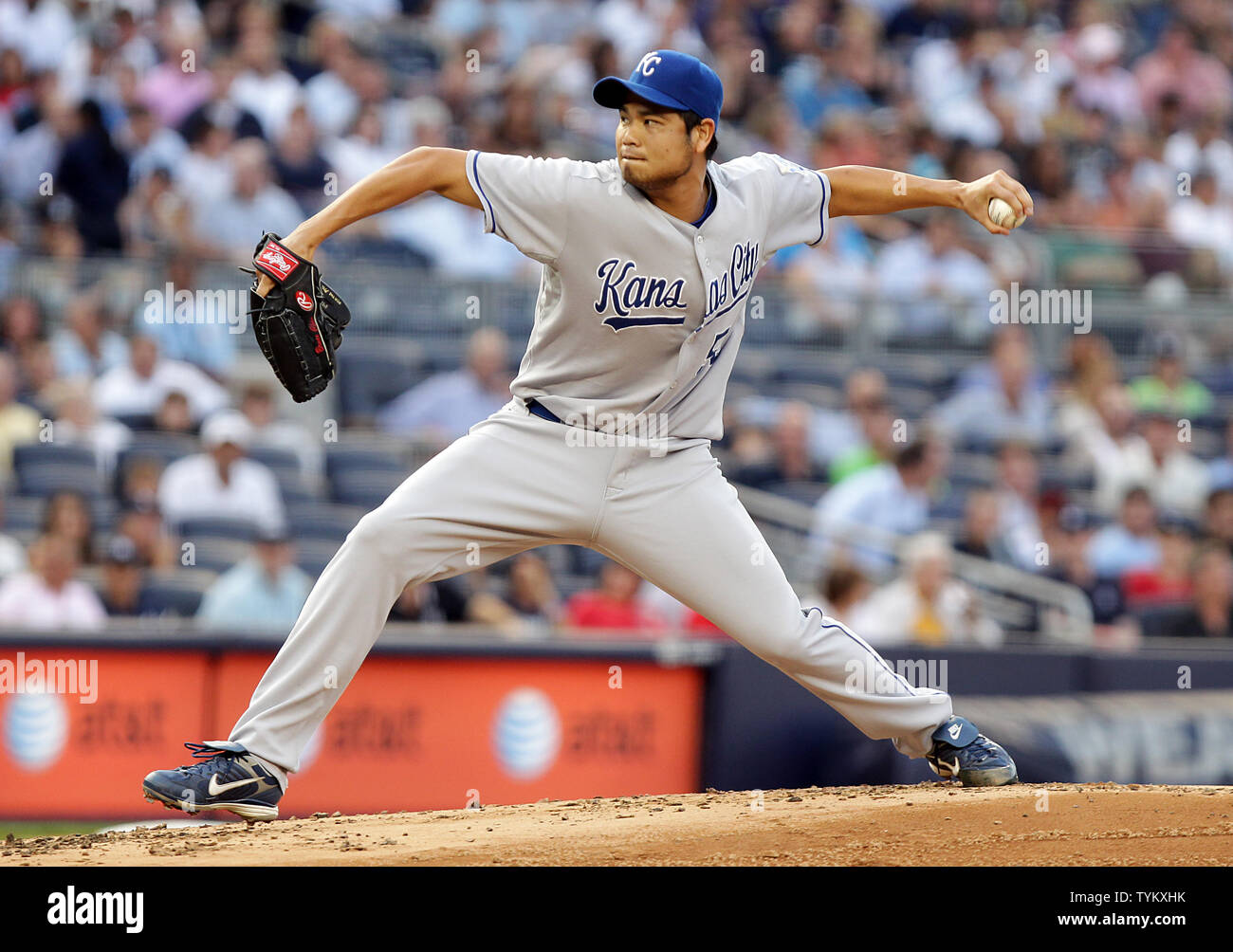 Kansas City Royals starting pitcher Bruce Chen throws a pitch in the ...