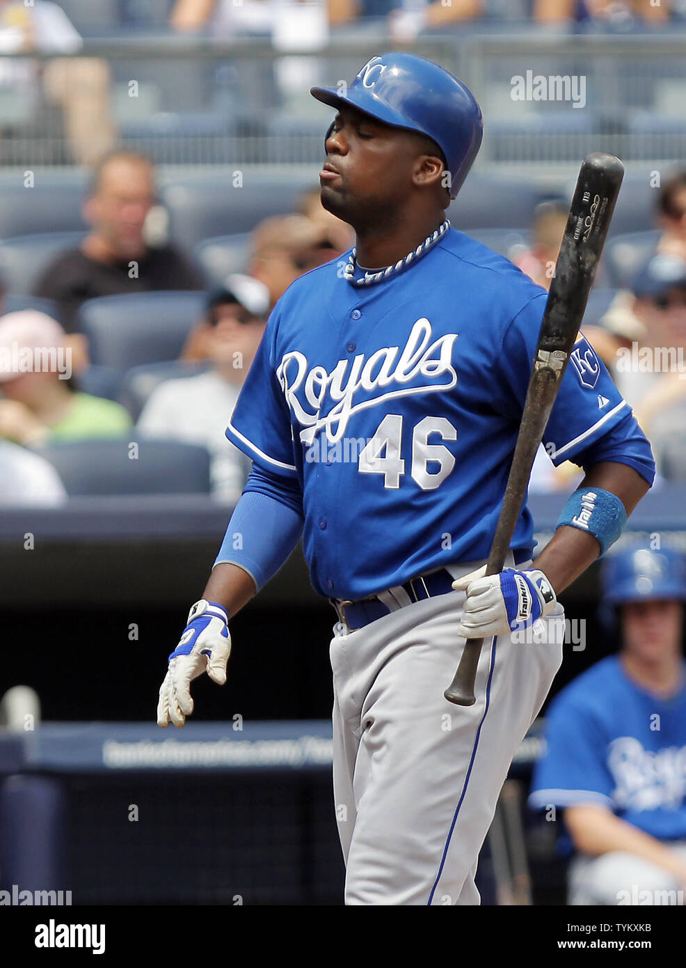 Kansas City Royals Wilson Betemit reacts after a swing in the first ...