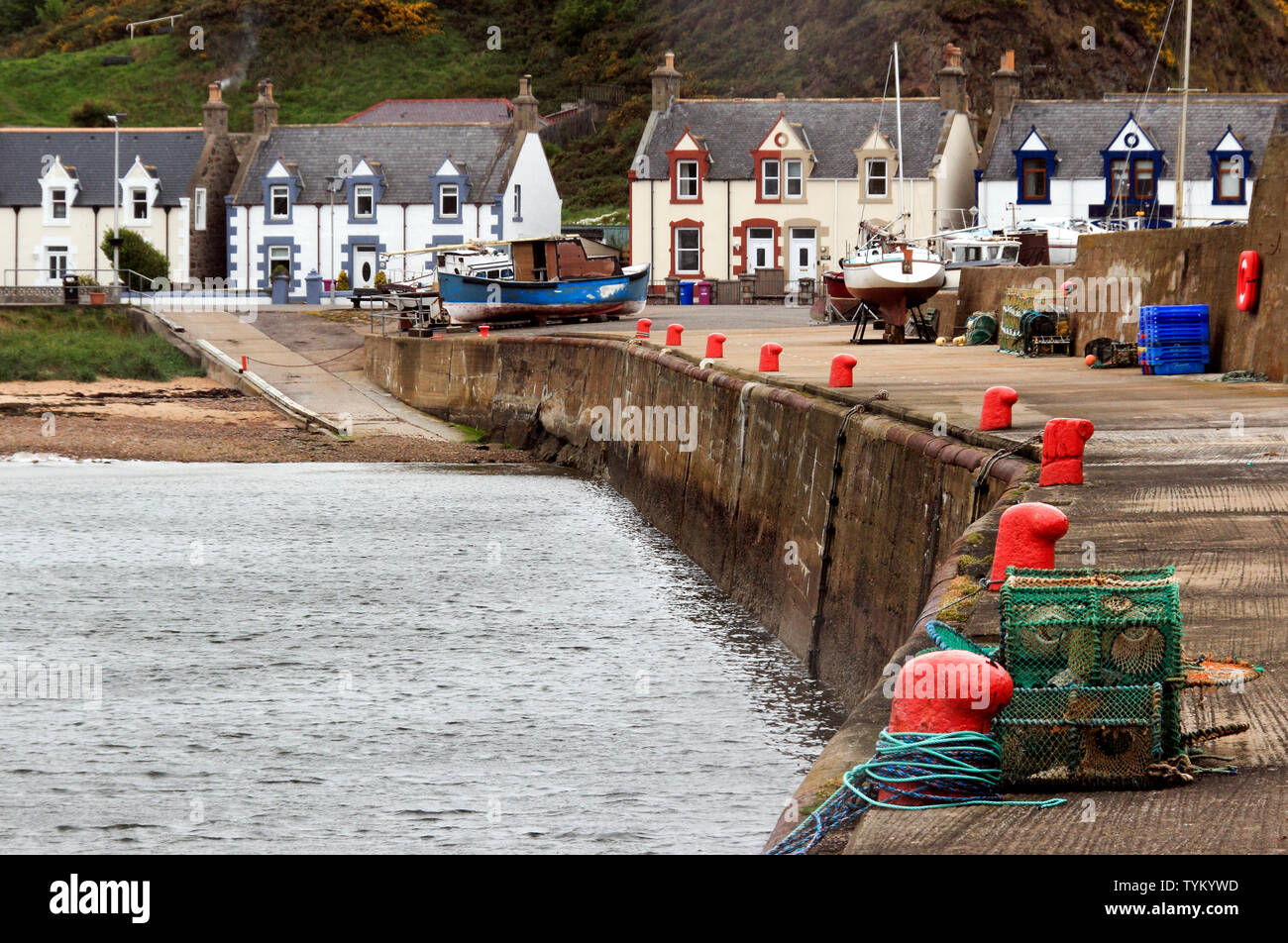 Fishing village findochty at the moray firth hi-res stock photography ...