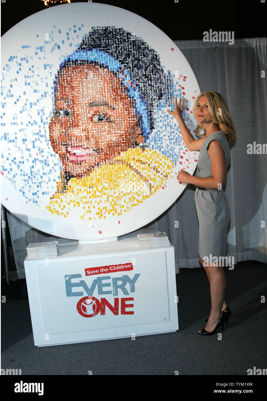 Claire Danes attends the "Save the Children" event at Vanderbilt Hall ...