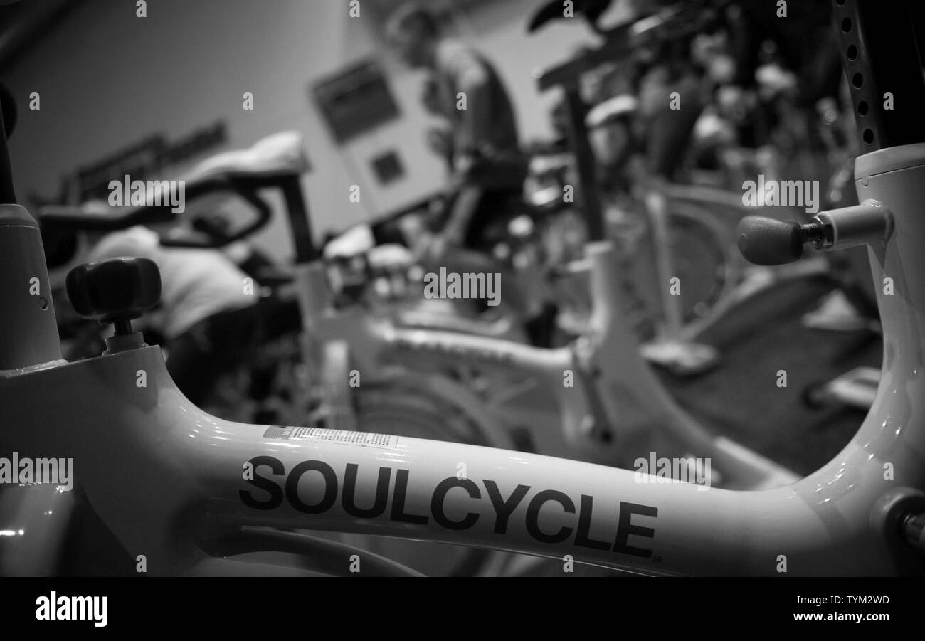 Soulcycle hi-res stock photography and images - Alamy