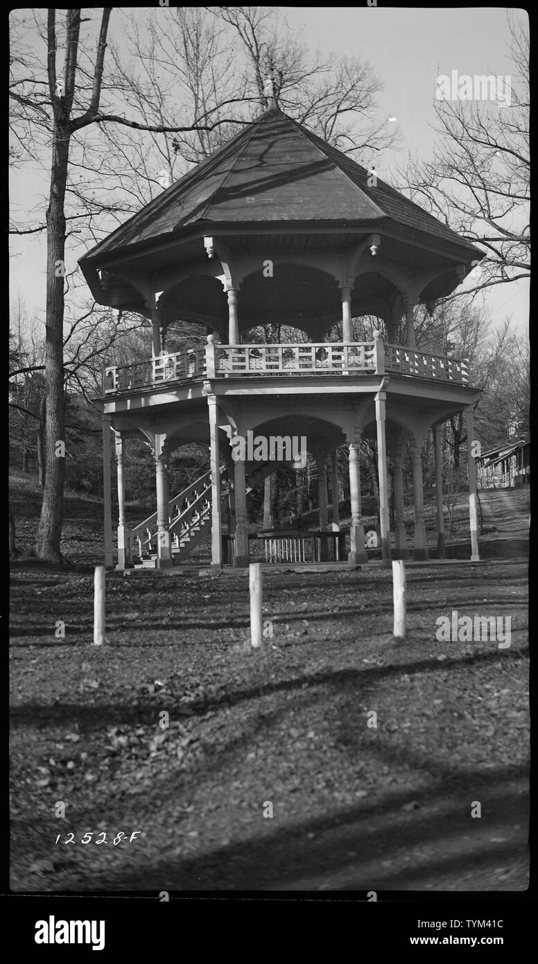 Tate Spring pavillion Stock Photo - Alamy