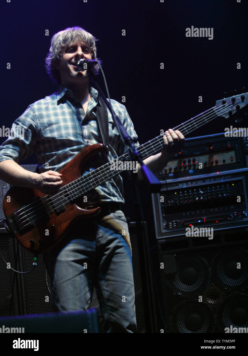 Phish concert hi-res stock photography and images - Alamy