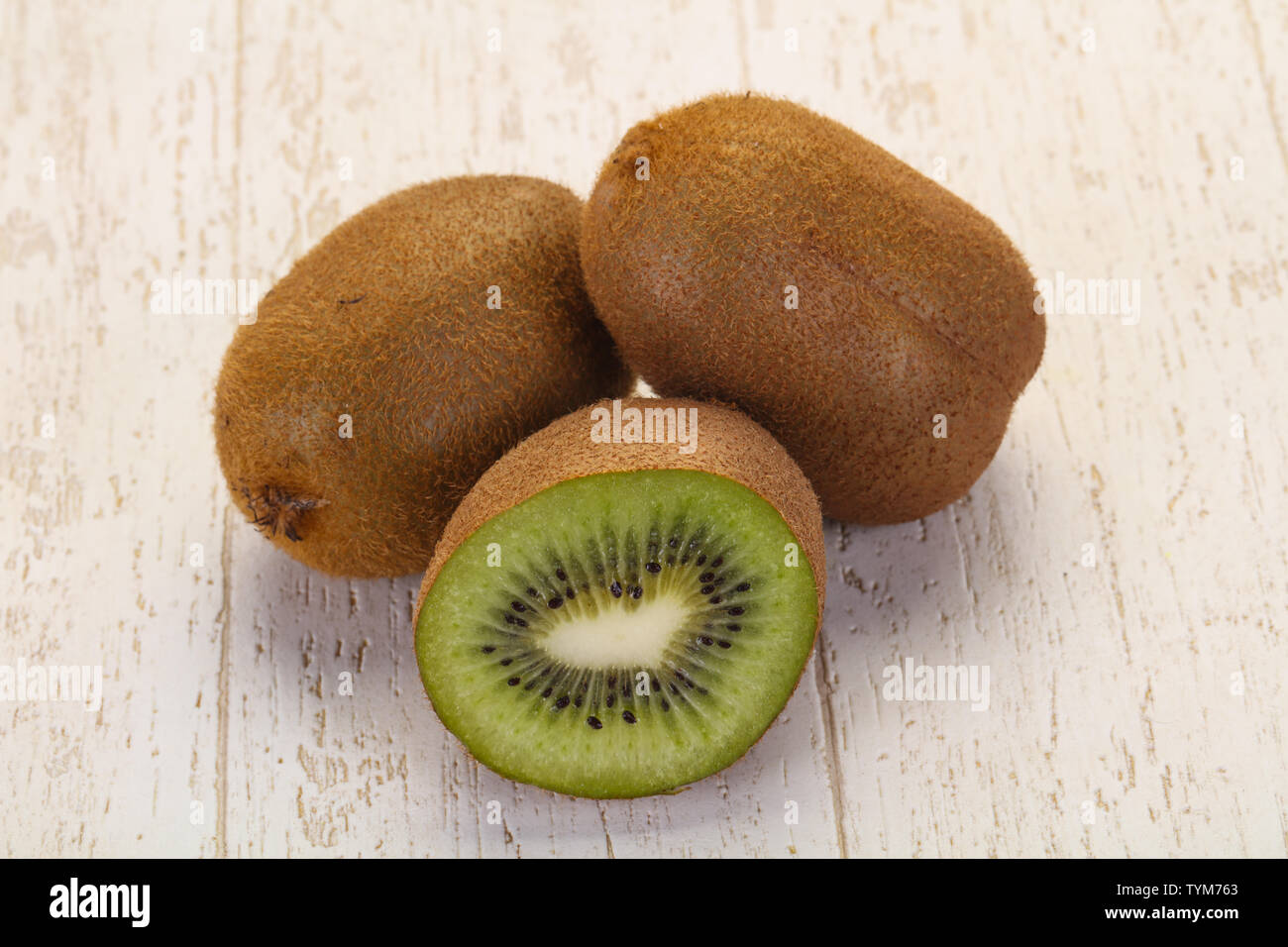 Fresh ripe juicy kiwi fruit Stock Photo - Alamy