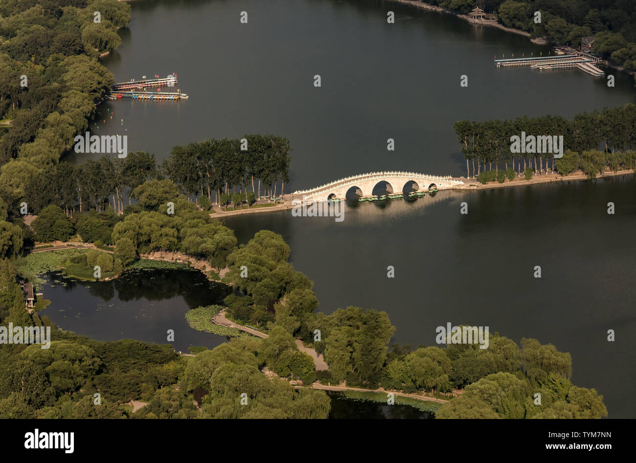 Five hole arch bridge hi-res stock photography and images - Alamy