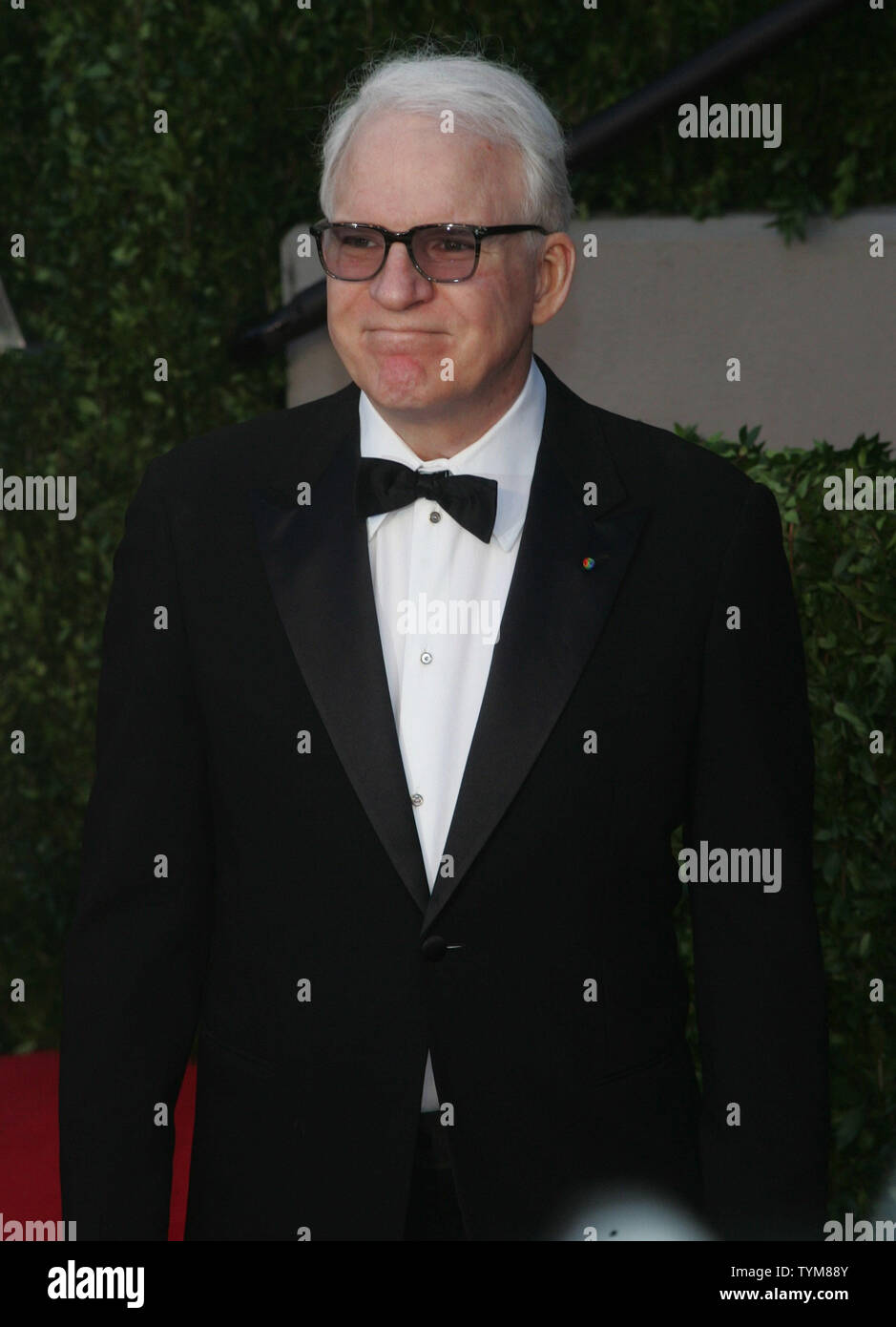 Steve Martin attends the 2011 Vanity Fair Oscar Party hosted by Graydon ...