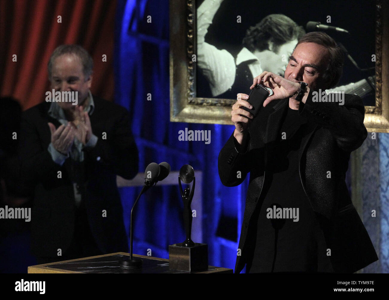 Neil diamond hall of fame hi-res stock photography and images - Alamy